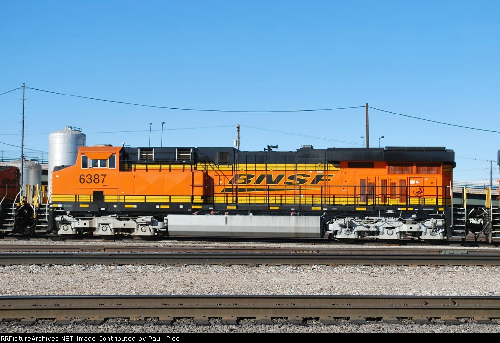 BNSF 6387